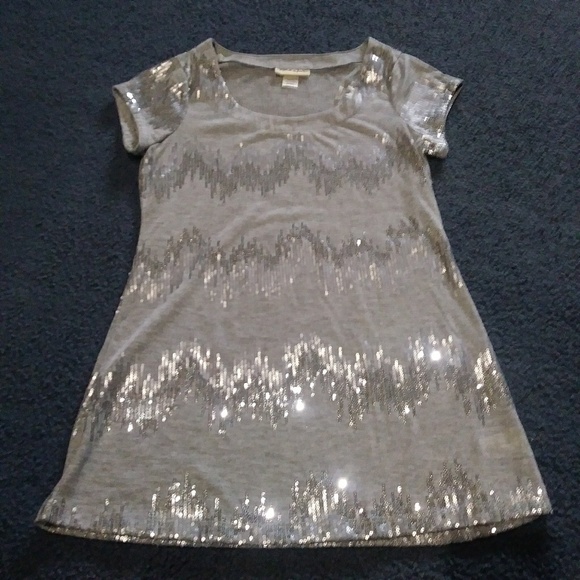 Belle Du Jour | Tops | Belle Du Jour Silver Tee 24 | Poshmark